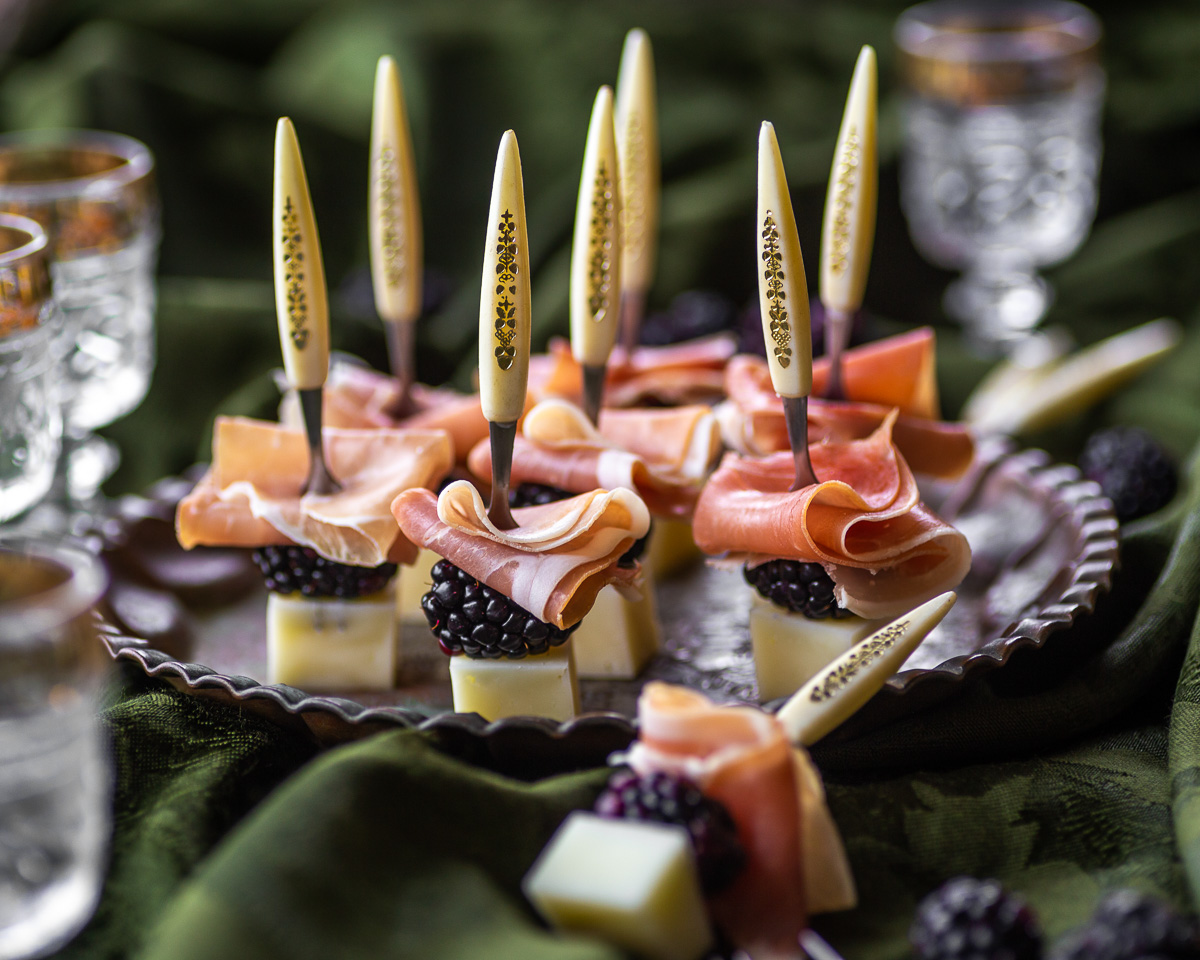 Manchego, Blackberry, and Prosciutto Appetizers – Primal Wellness