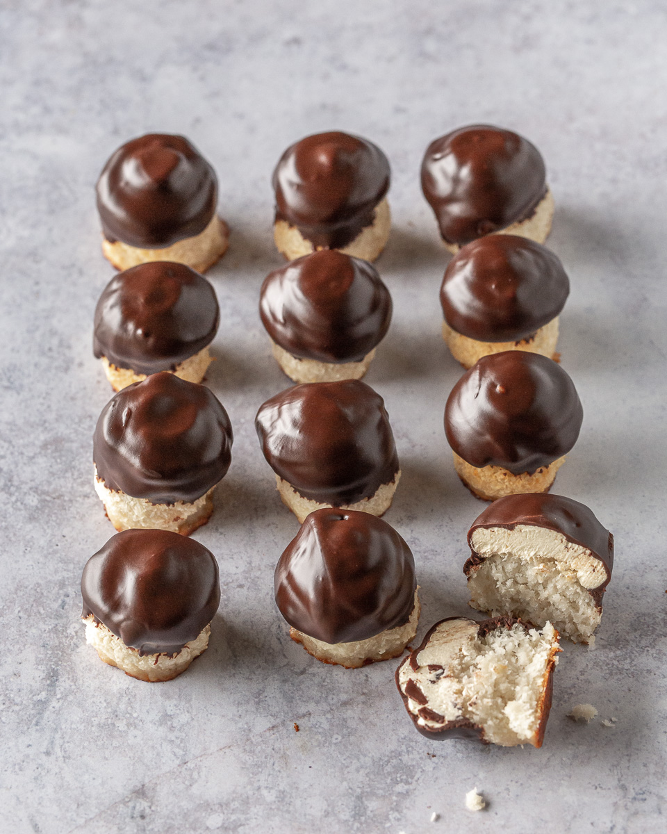 Coconut Macaroons with Vanilla Buttercream and Chocolate Glaze – Primal ...